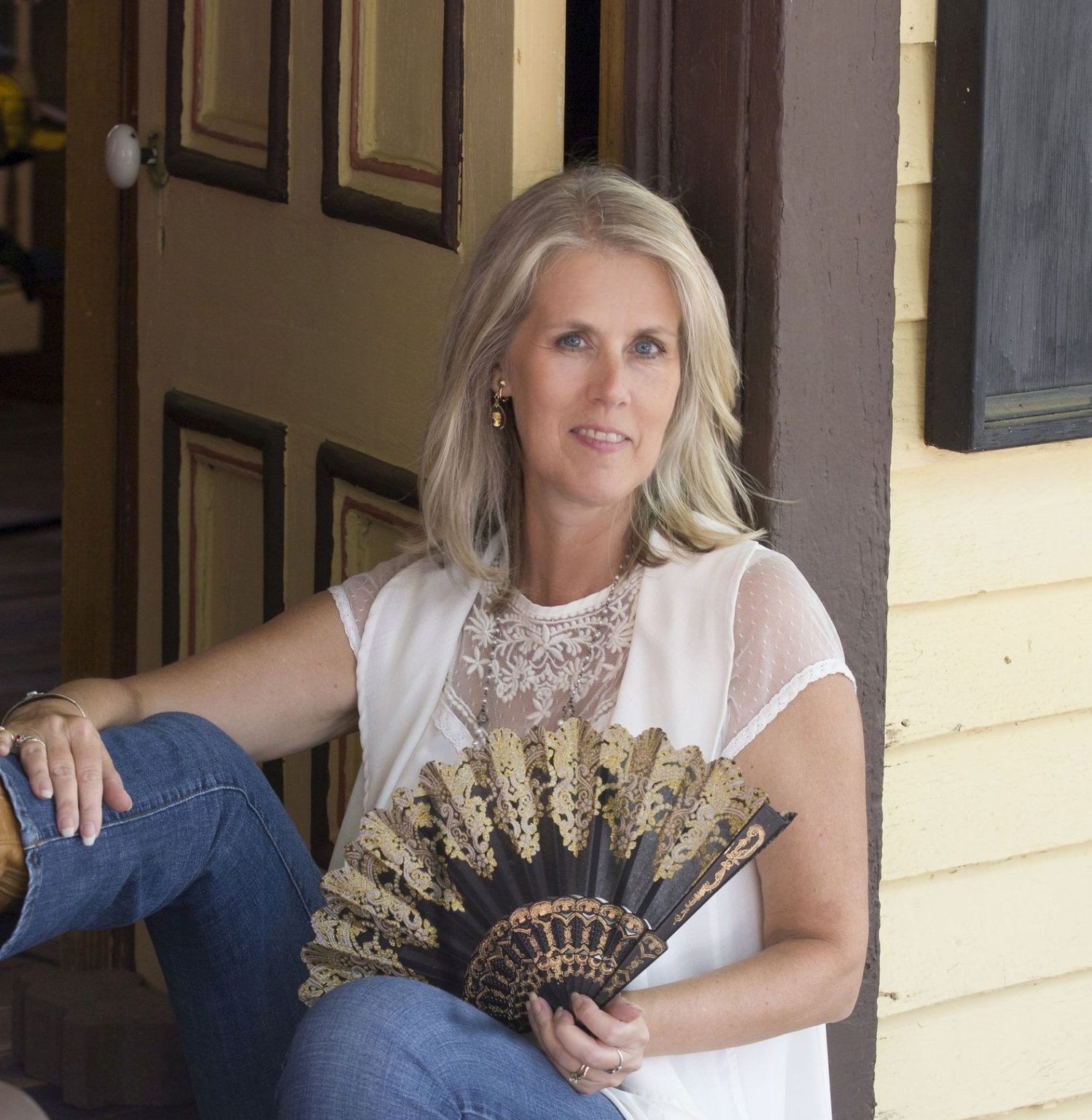 Bio | Sherry Monahan